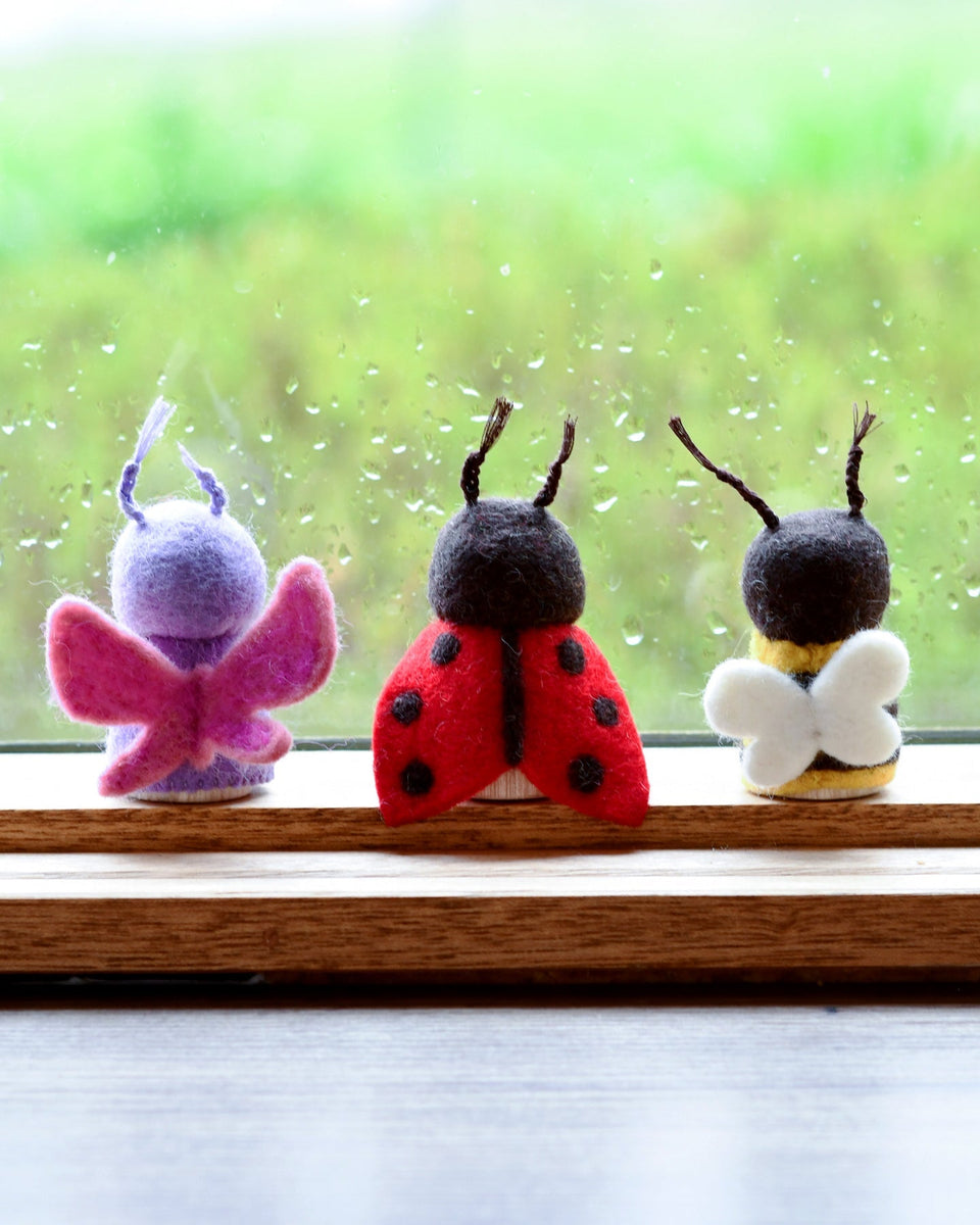 Bugs Peg Dolls Set - Bee, Ladybug and Butterfly – Petal and Palm